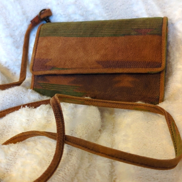 Minnetonka | Bags | Vintage South Western Minnetonka Crossbody Wallet Bag Never Used | Poshmark